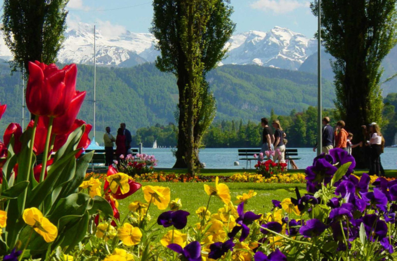 Photo lakeside promenade Lucerne